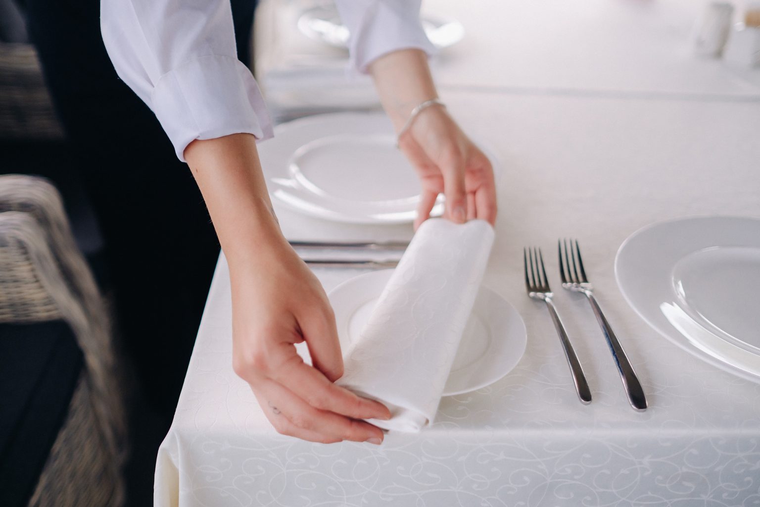 Restaurant Linen Hire & Laundry Service | Dulais Laundry